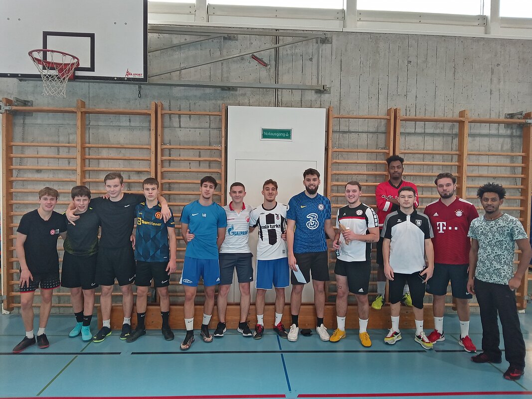 Futsal-Turnier 2022 : Berufsschule Lenzburg